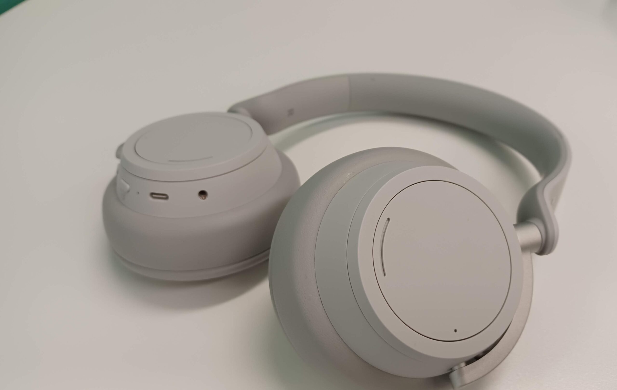 Microsoft Surface Headphones 2 Review – Rank-It.ca